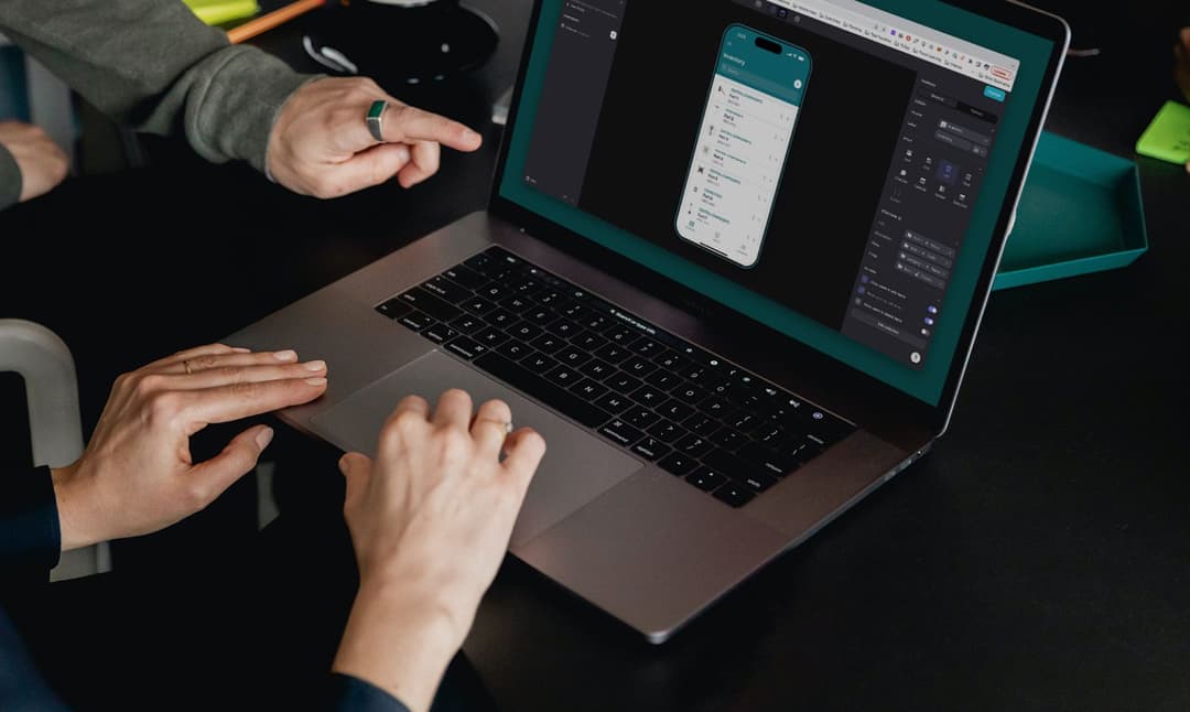 Glide vs. Jotform: Learn about the Jotform no code alternative